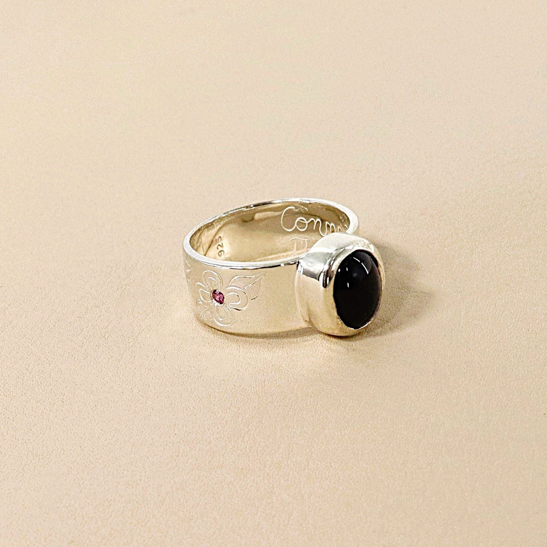 MEDICINE BEAR ARTS Connection To The Butterflies Ring – Alberta Boot